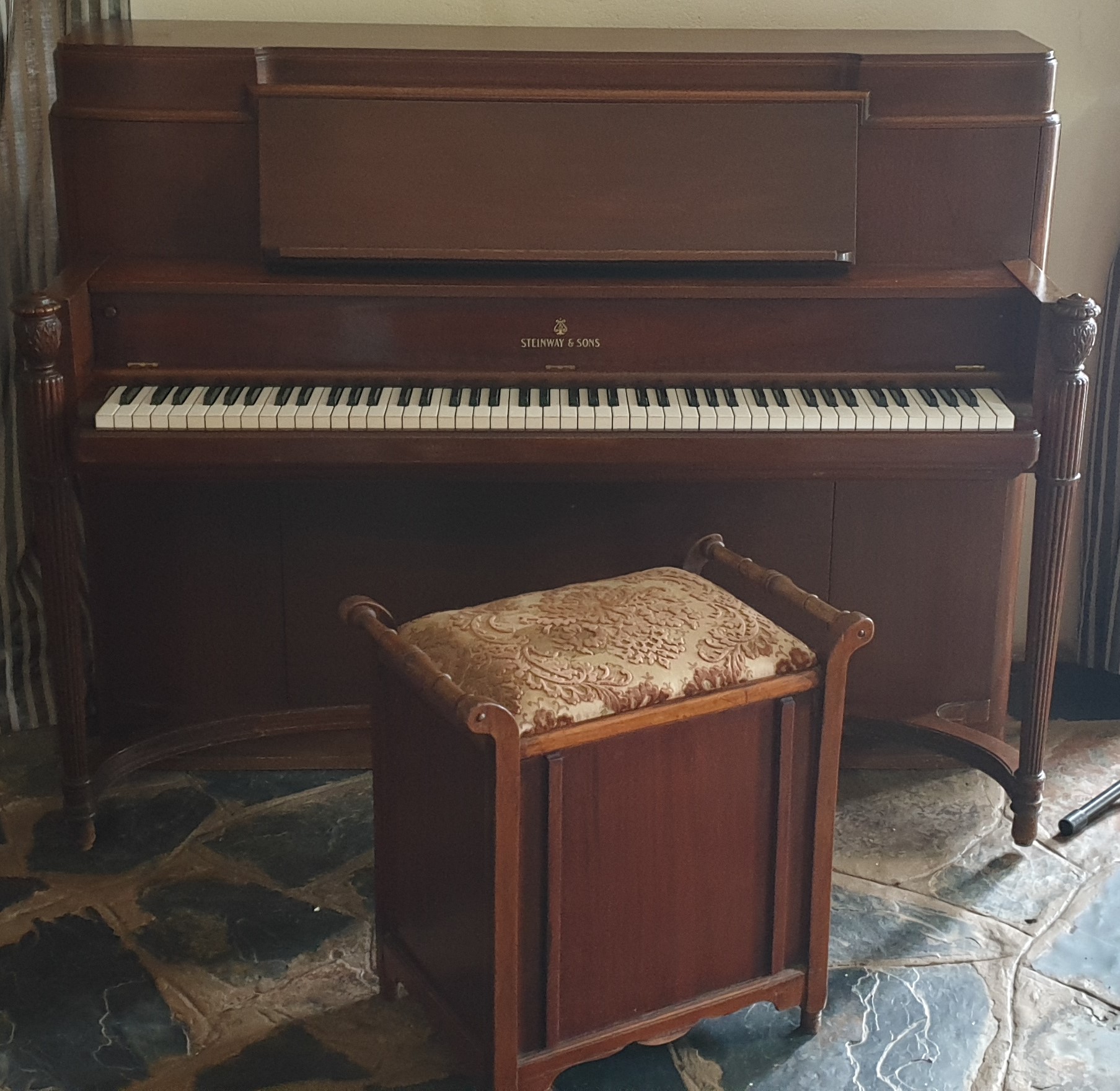 Steinway Upright Piano (751) | Eshelby Pianos