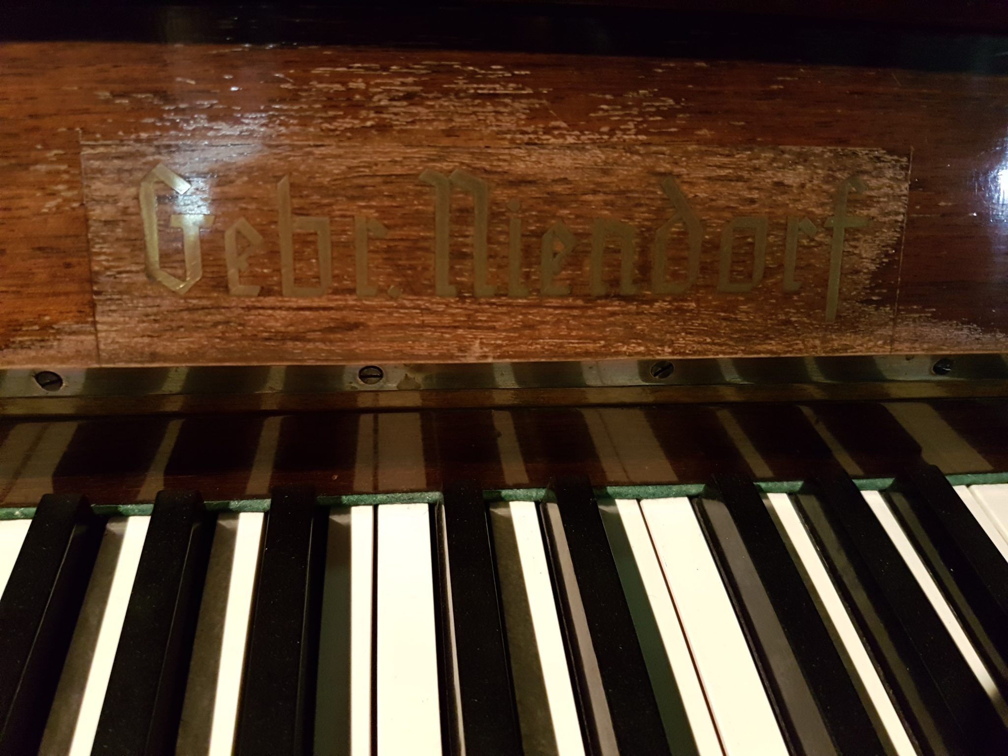 Niendorf Upright Piano (JAE 424) | Eshelby Pianos